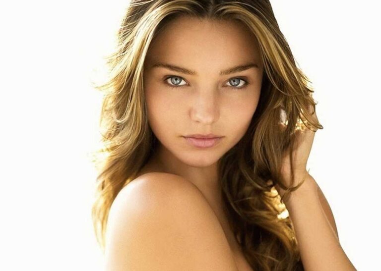 MIRANDA KERR • INSPIRATIONAL MODEL