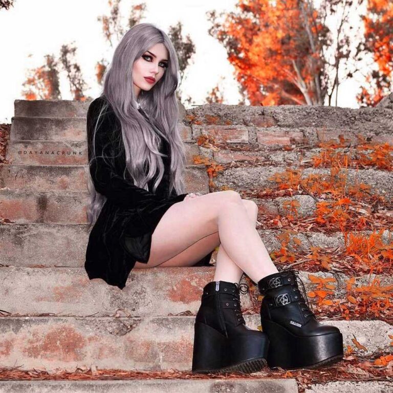 DAYANA CRUNK • INSPIRATIONAL MODEL